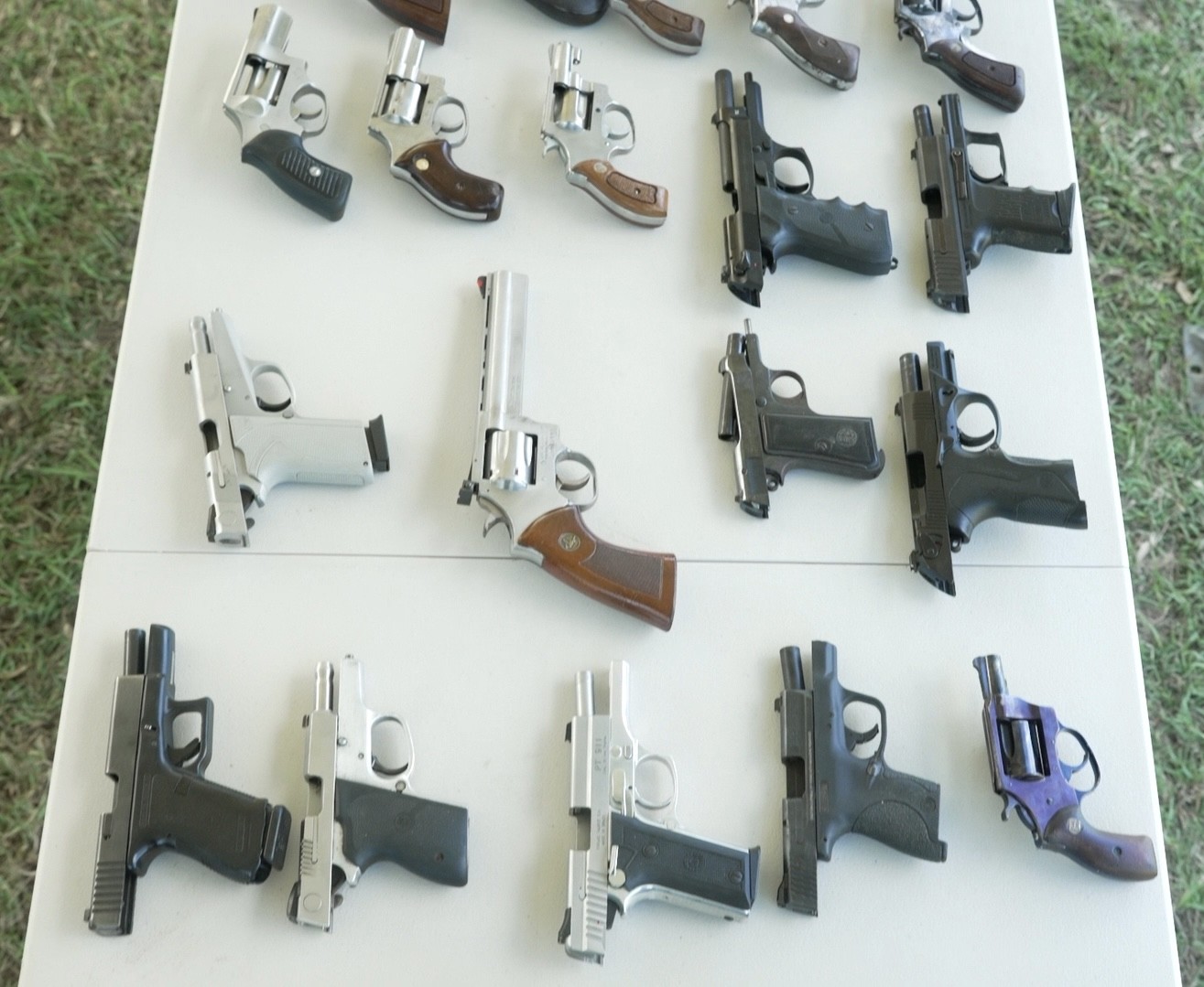 VIPD Joins Senators in Territory Wide Gun Buy Back Initiative - VIPD